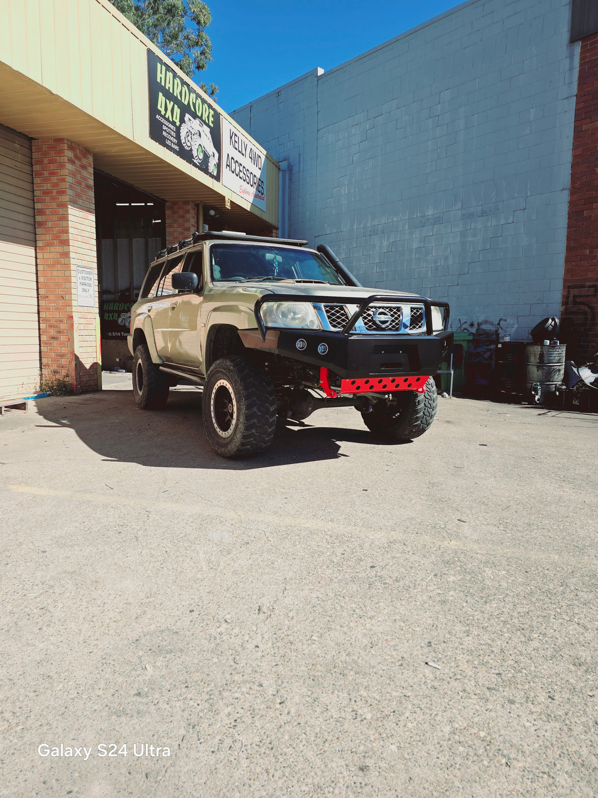 Razz Bar – 4x4 Outlet Centre Australia