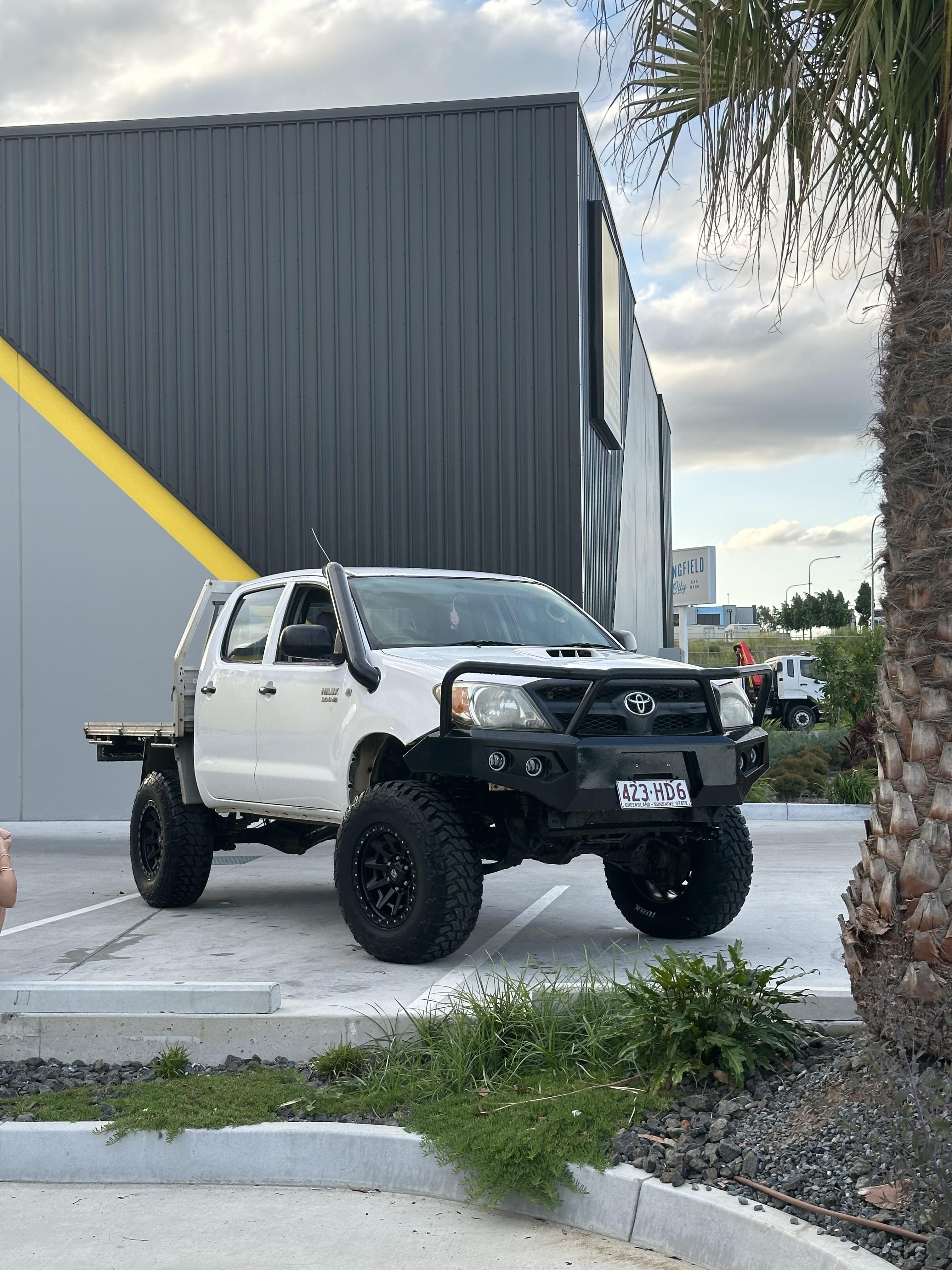 RAZZ BAR BULLBAR Suitable For Toyota Hilux 2005-2011 SOLD OUT PRE ORDE ...